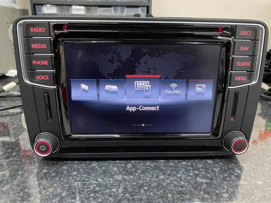 Discover Media STD2 Activated Sat Nav Carplay - VW Retrofit