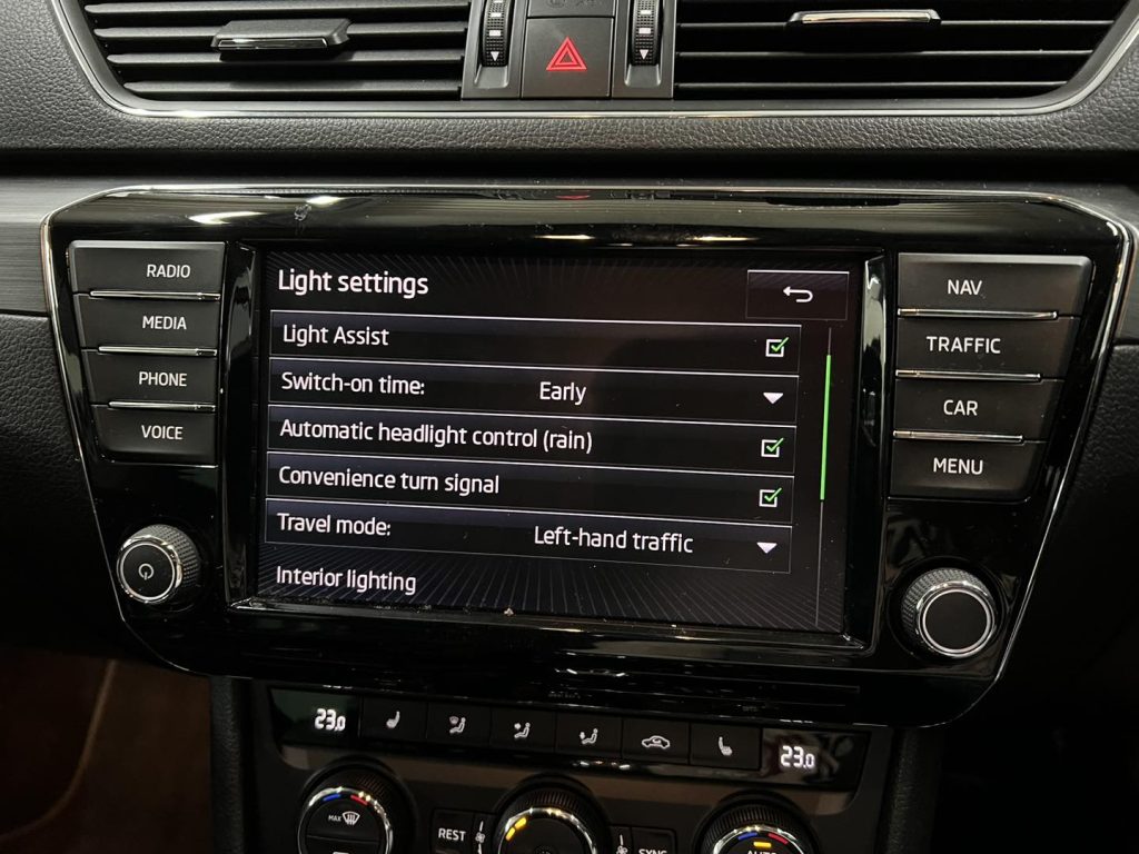 Lane Assistent Skoda