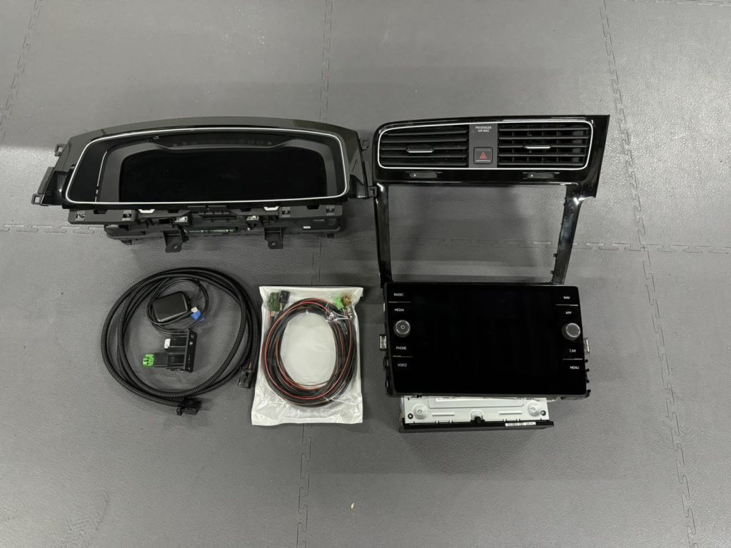Golf Cockpit and MIB2 set - VW Retrofit